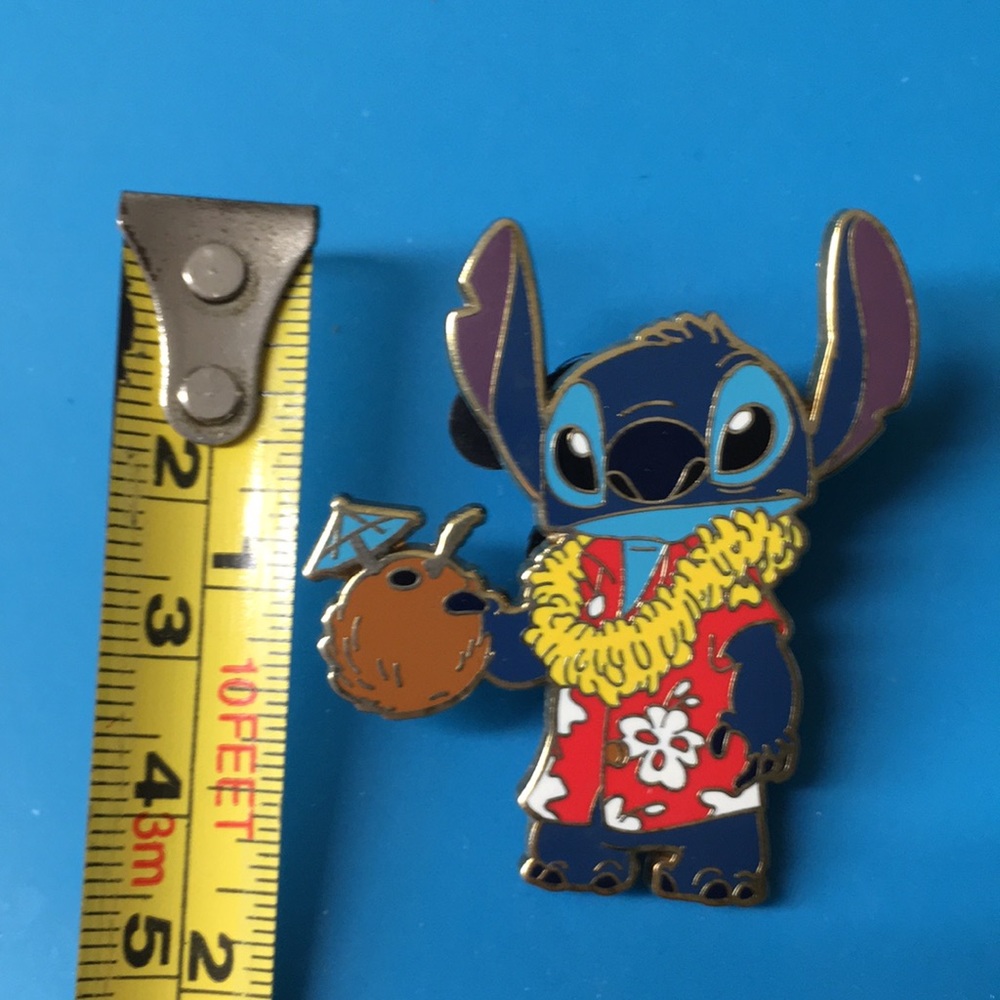 2008 Disney Hawaiian Stitch Lapel Pin - Gem